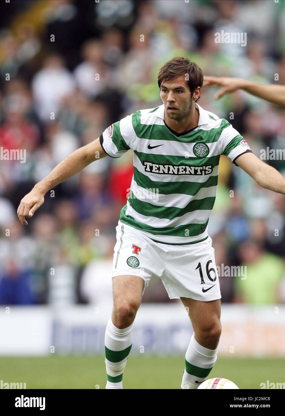 JOE LEDLEY CELTIC FC FIR PARK MOTHERWELL SCOTLAND 29 August 2010 Stock ...