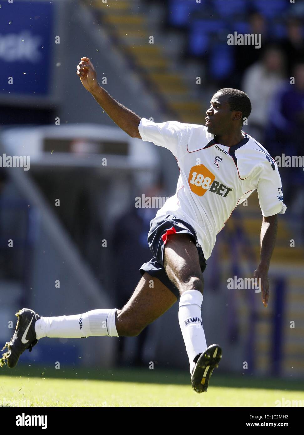 Fabrice muamba bolton hi-res stock photography and images - Alamy