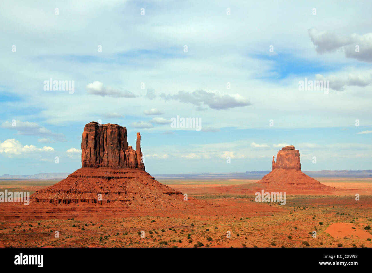 Scenic View of the Mittens, Monument Valley Navajo Tribal Park, Utah ...