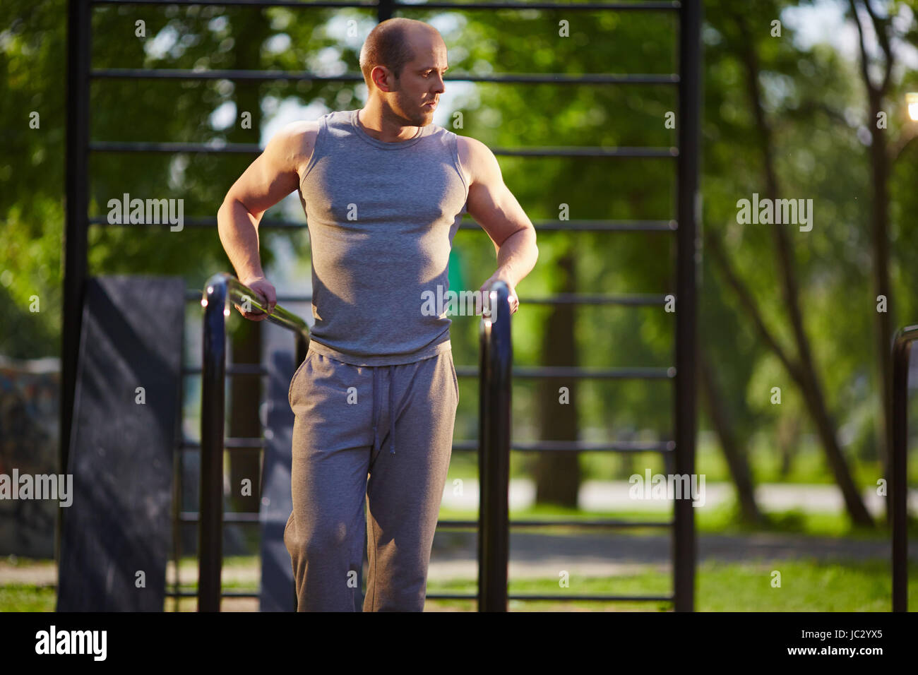 Man bicep muscle outside hi-res stock photography and images - Alamy
