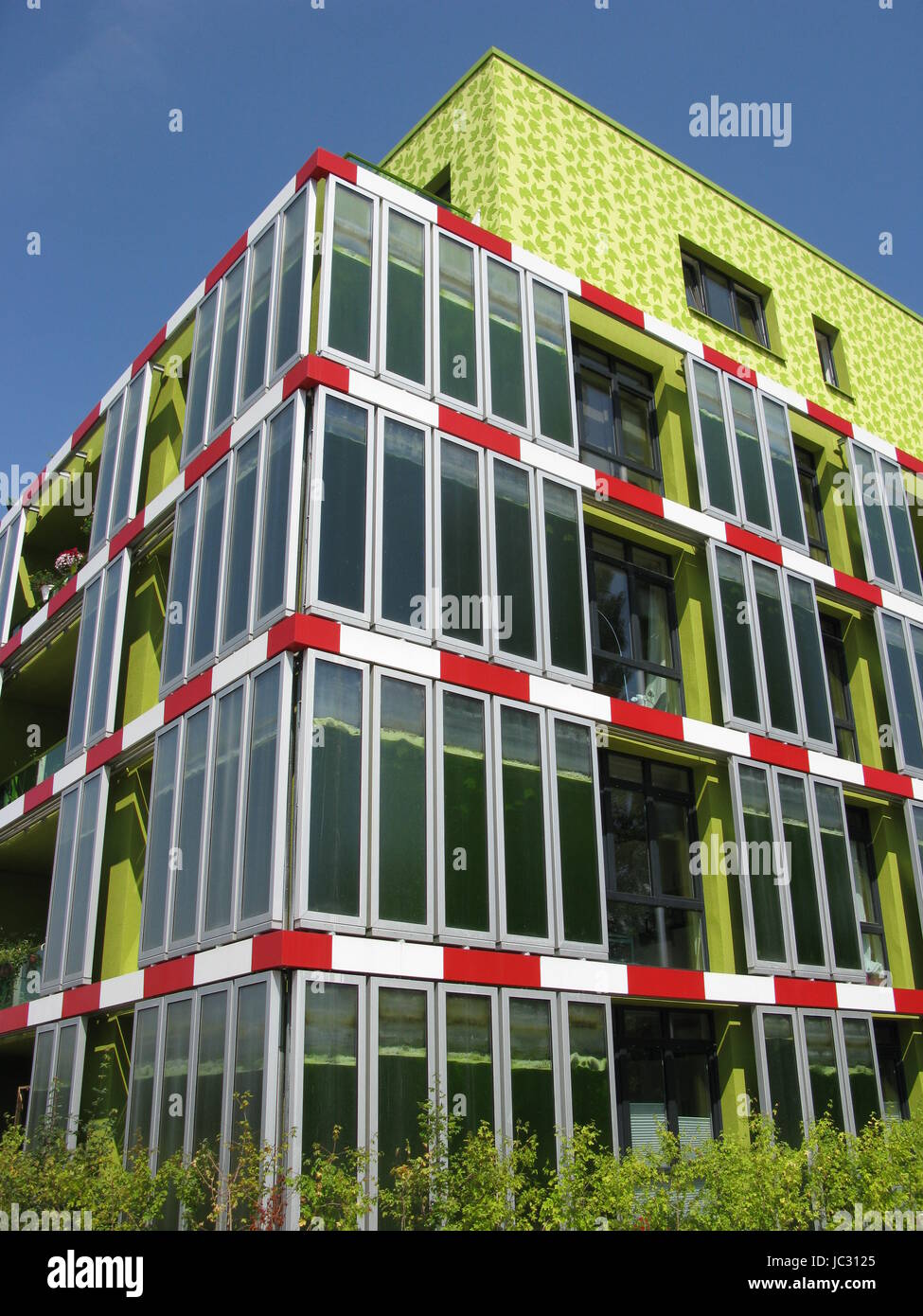 Algenhaus in Hamburg Wilhelmsburg Stock Photo - Alamy
