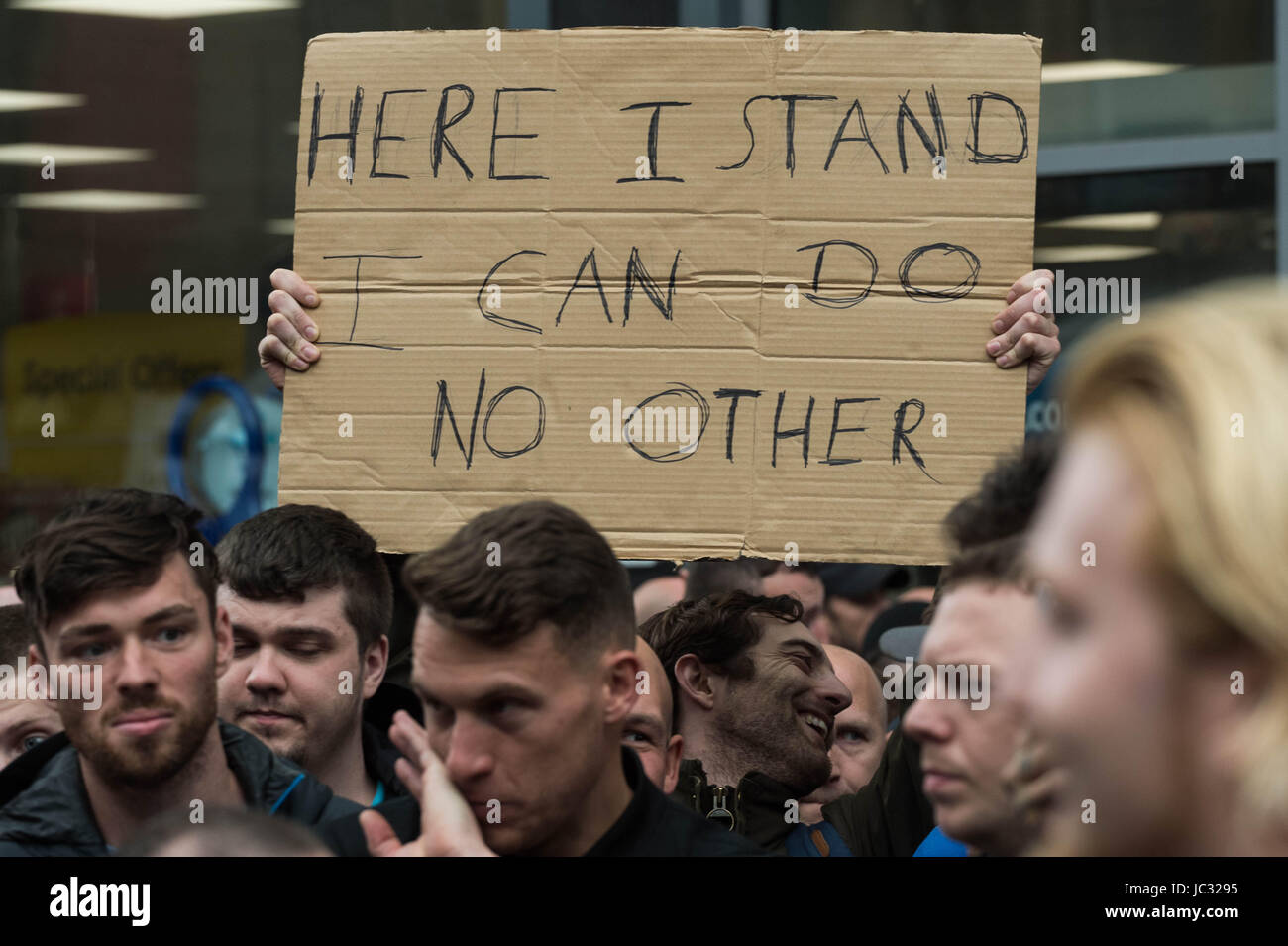 About 1,000 attend right-wing ‘Unite Against Hate' anti-Islamic march ...