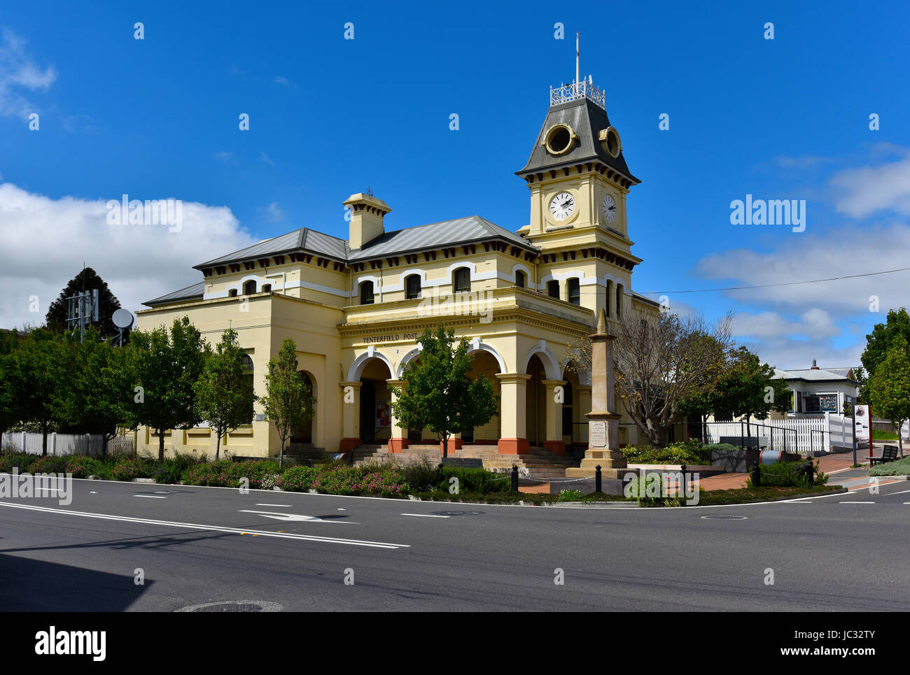 the historic post office building in tenterfield the birthplace of ...