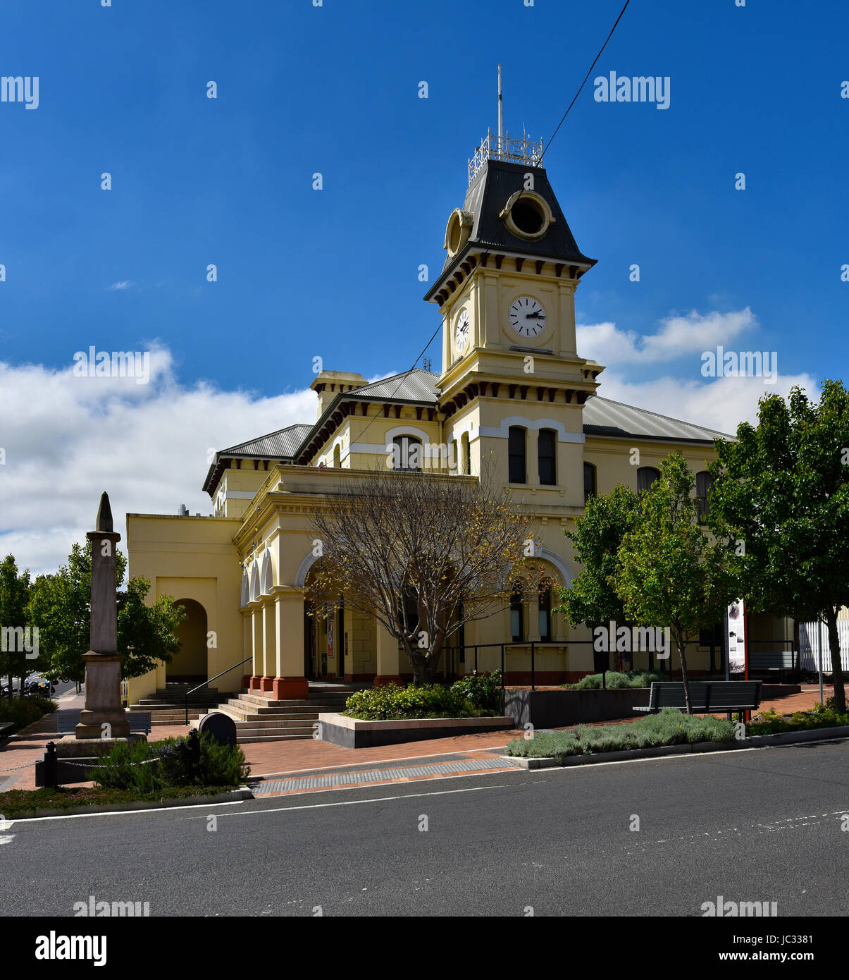 the historic post office building in tenterfield the birthplace of ...