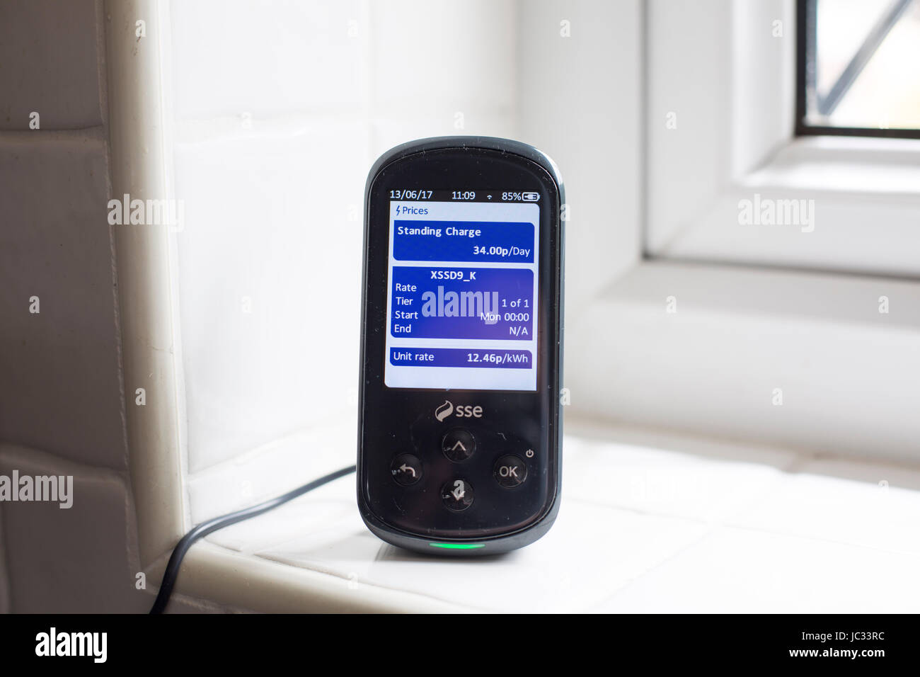An SSE smart energy tracker device Stock Photo - Alamy