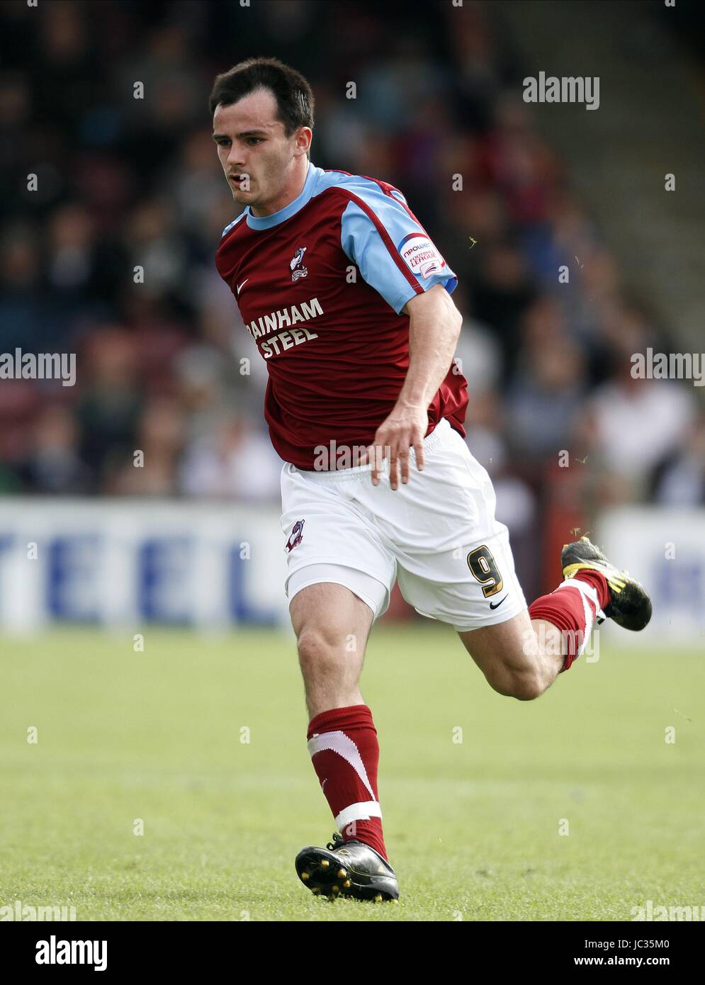 CHRIS DAGNALL SCUNTHORPE UNITED FC SCUNTHORPE UNITED FC GLANFORD PARK ...