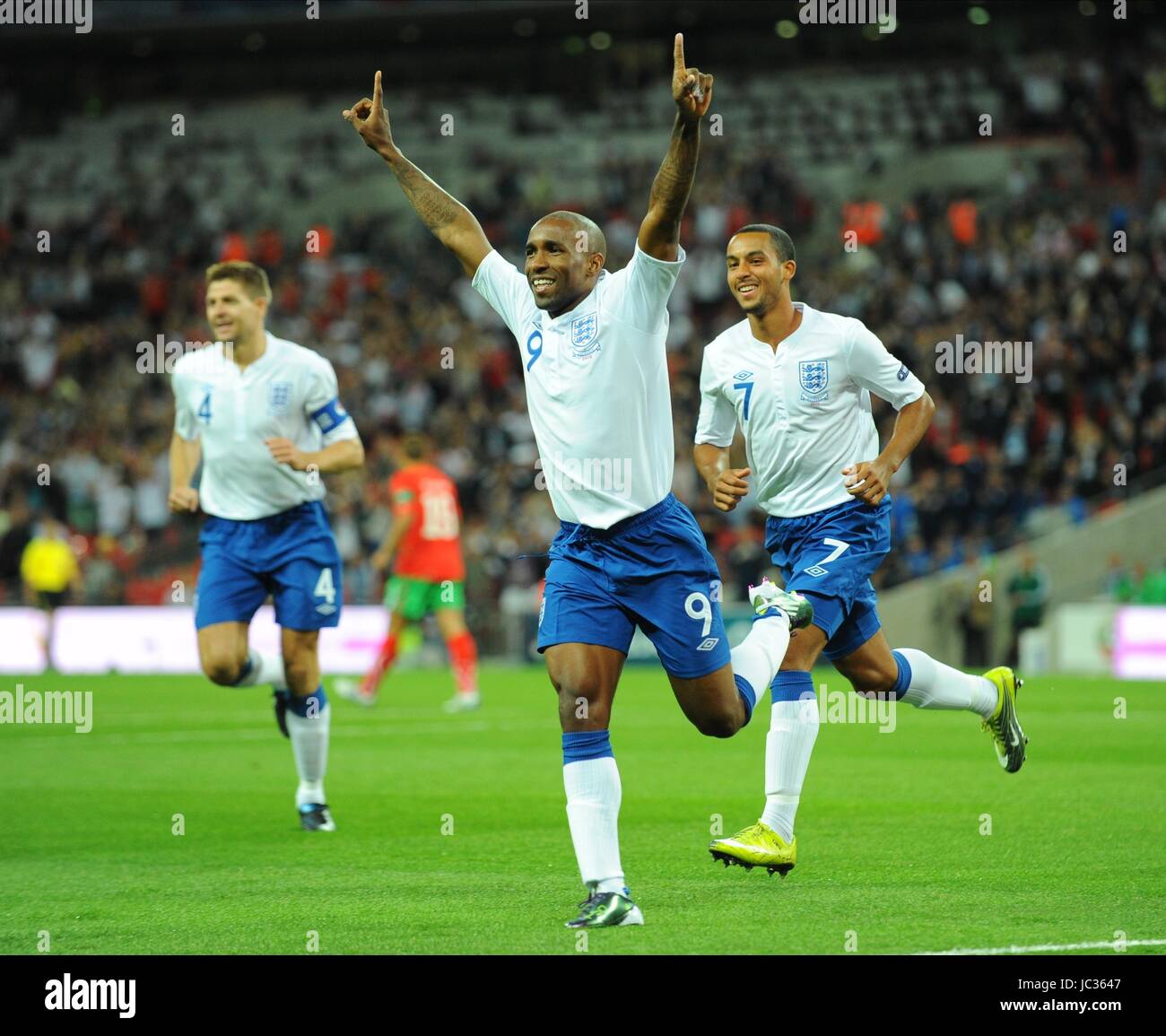 JERMAIN DEFOE CELEBRATES ENGLAND WEMBLEY STADIUM LONDON ENGLAND 03 ...