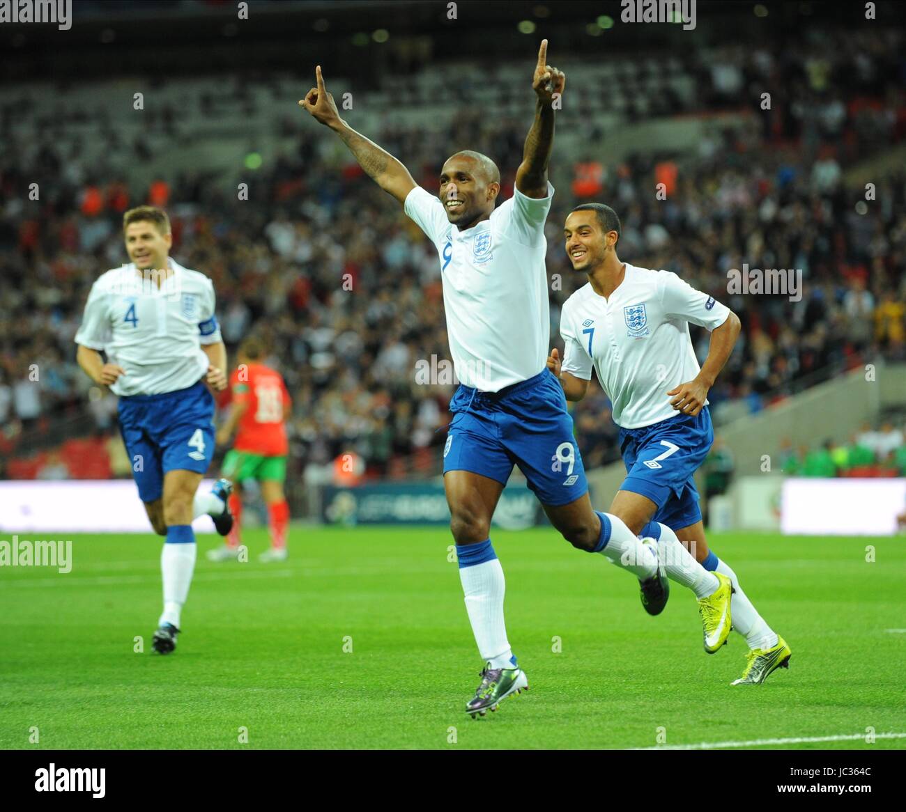 JERMAIN DEFOE CELEBRATES ENGLAND WEMBLEY STADIUM LONDON ENGLAND 03 ...