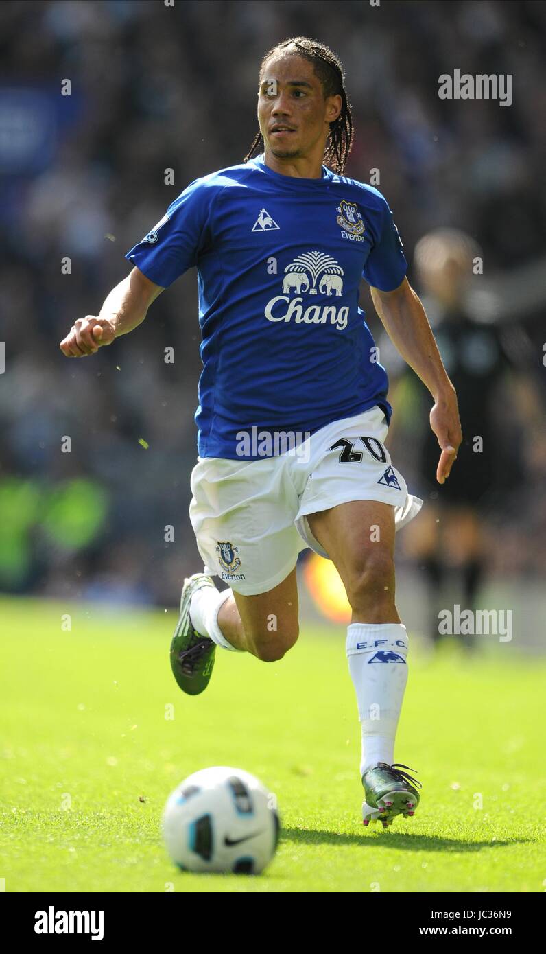 STEVEN PIENAAR EVERTON FC EVERTON FC GOODISON PARK LIVERPOOL ENGLAND 11 ...