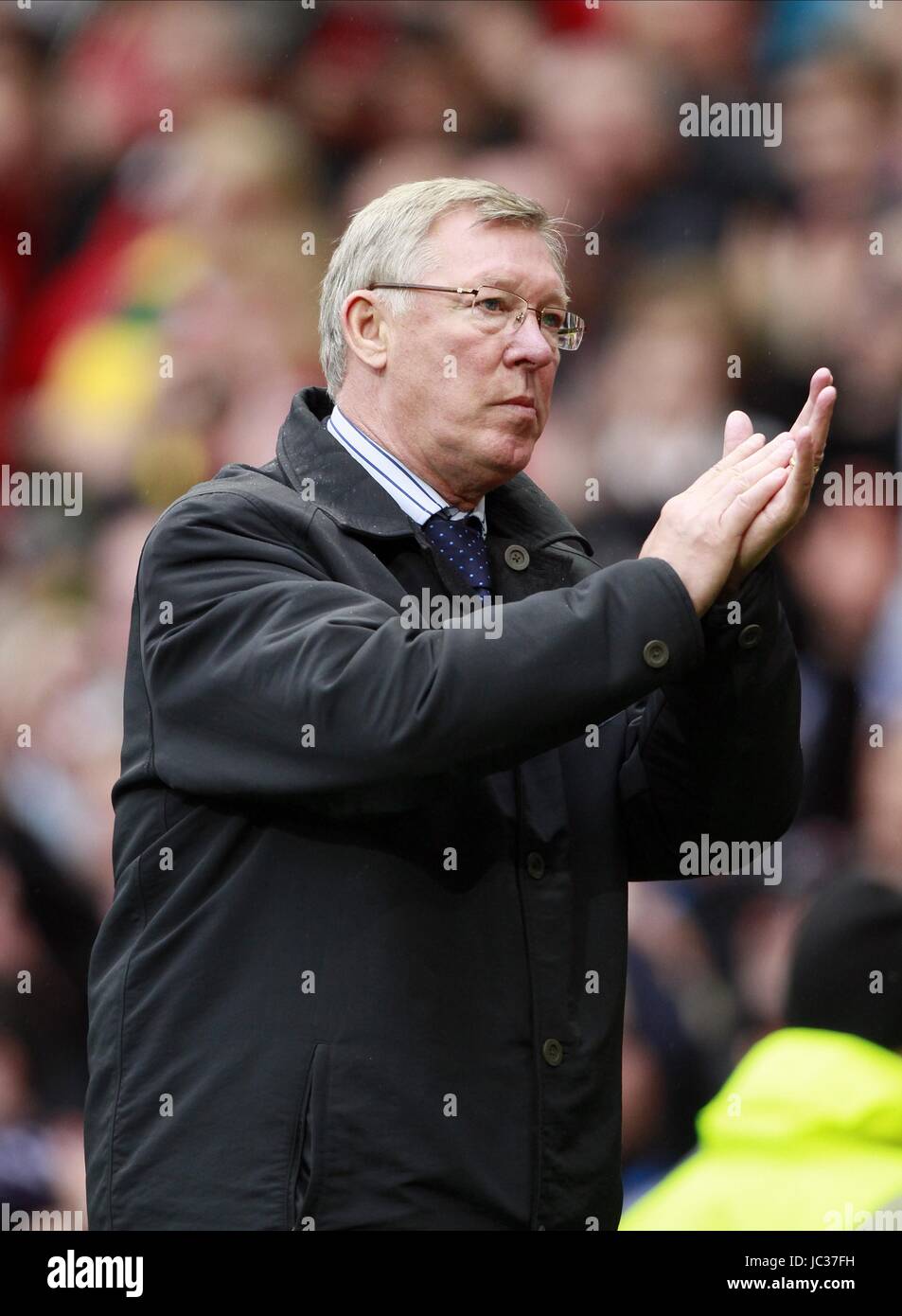 SIR ALEX FERGUSON MANCHESTER UNITED V LIVERPOOL OLD TRAFFORD MANCHESTER ...