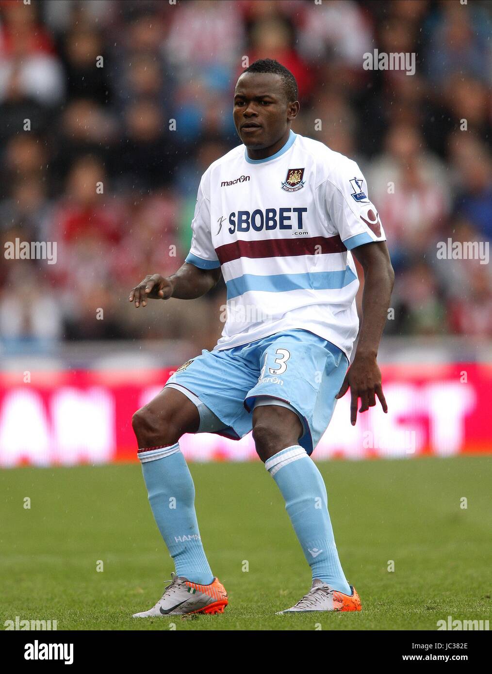 Victor obinna west ham united hi-res stock photography and images - Alamy