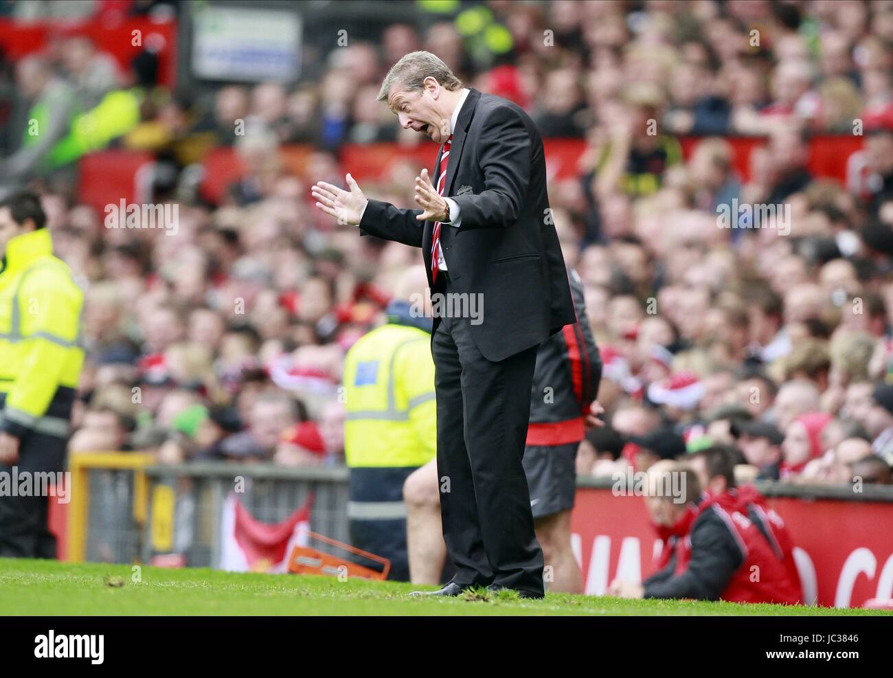 ROY HODGSON LIVERPOOL FC MANAGER LIVERPOOL FC MANAGER OLD TRAFFORD ...
