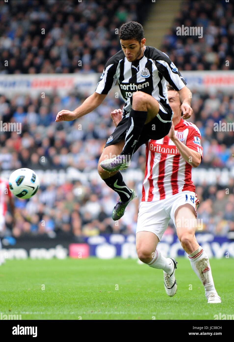 HATEM BEN ARFA & DEAN WHITEHEA NEWCASTLE V STOKE CITY ST JAMES PARK ...