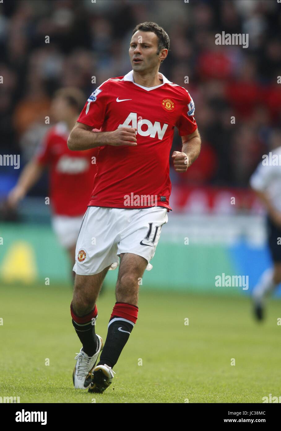 RYAN GIGGS MANCHESTER UNITED FC MANCHESTER UNITED FC REEBOK STADIUM ...