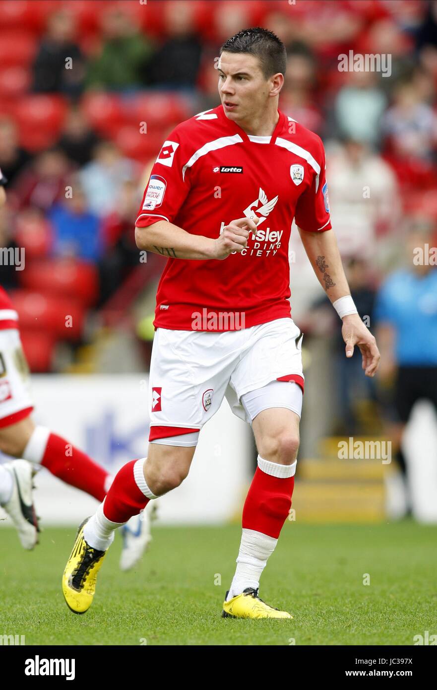 ADAM HAMMILL BARNSLEY FC BARNSLEY FC OAKWELL BARNSLEY ENGLAND 02 ...