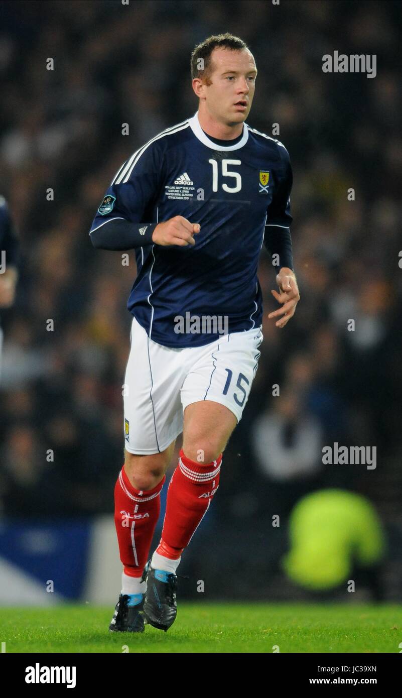 CHARLIE ADAM SCOTLAND BLACKPOOL FC SCOTLAND & BLACKPOOL FC HAMPDEN PARK ...