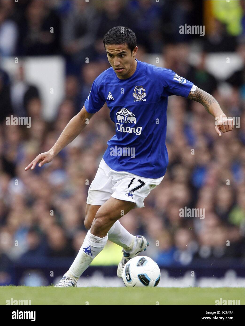 TIM CAHILL EVERTON V LIVERPOOL GOODISON PARK LIVERPOOL ENGLAND 17 ...