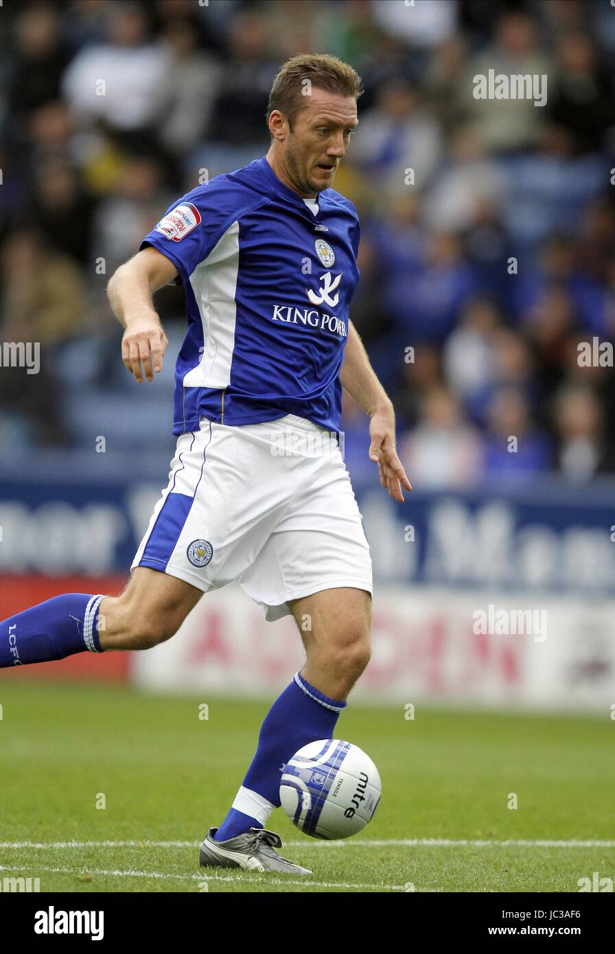 STEVE HOWARD LEICESTER CITY FC LEICESTER CITY FC WALKERS STADIUM ...