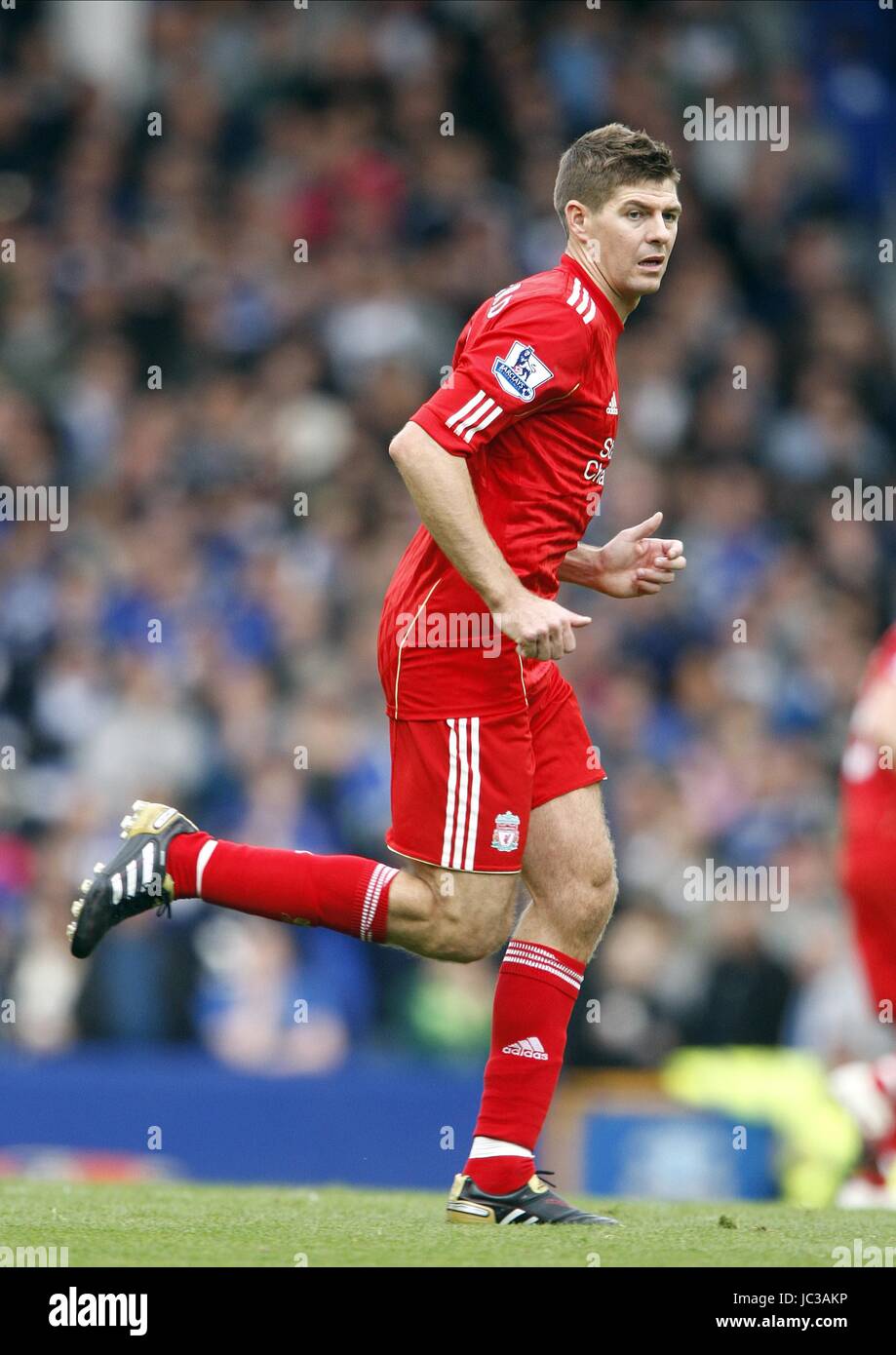 STEVEN GERRARD, LIVERPOOL FC, EVERTON V LIVERPOOL, 2010 Stock Photo - Alamy