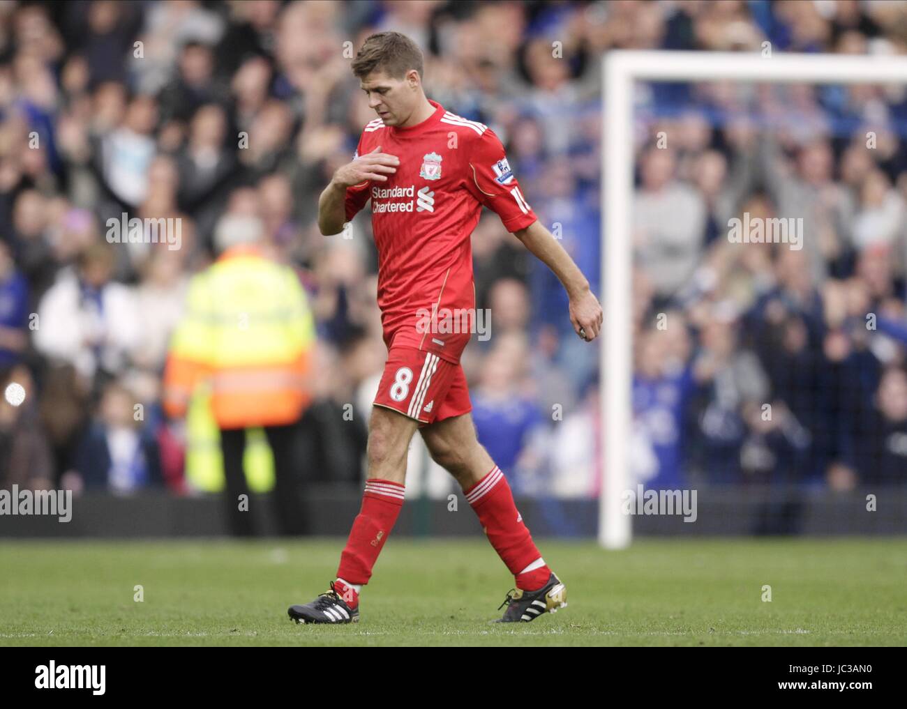 Steven gerrard liverpool 2010 hi-res stock photography and images - Alamy