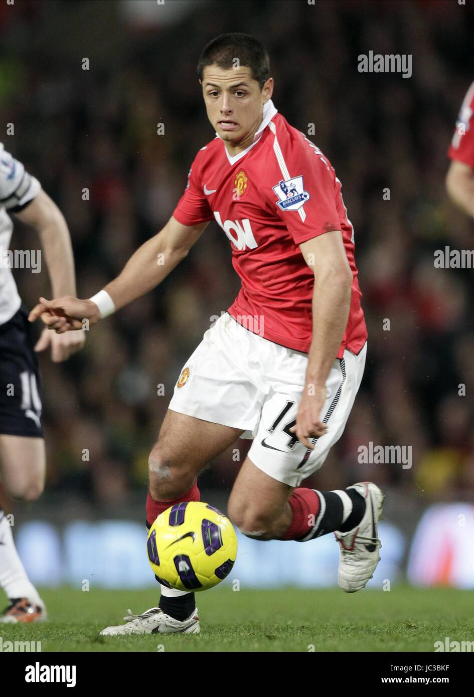 JAVIER HERNANDEZ MANCHESTER UNITED FC MANCHESTER UNITED FC OLD TRAFFORD ...