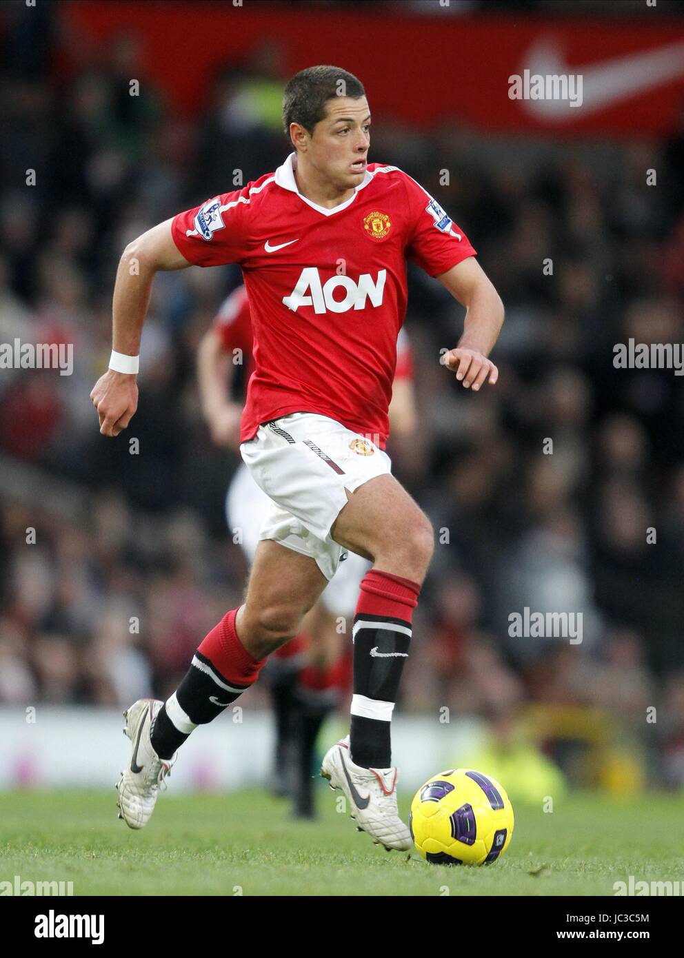 JAVIER HERNANDEZ MANCHESTER UNITED FC MANCHESTER UNITED FC OLD TRAFFORD ...