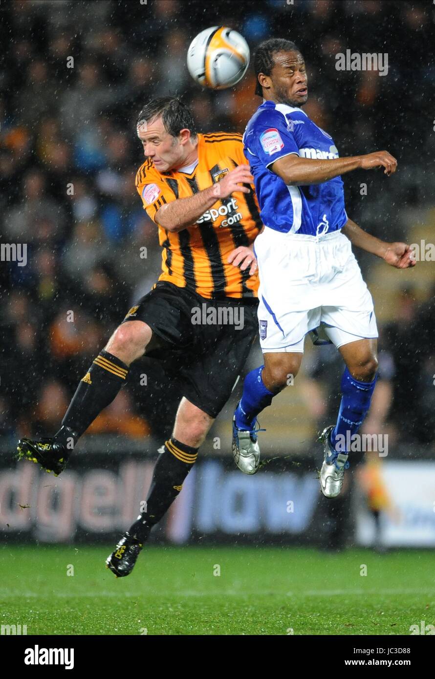 IAN ASHBEE JASON SCOTLAND HULL V IPSWICH HULL V IPSWICH KC STADIUM HULL ...