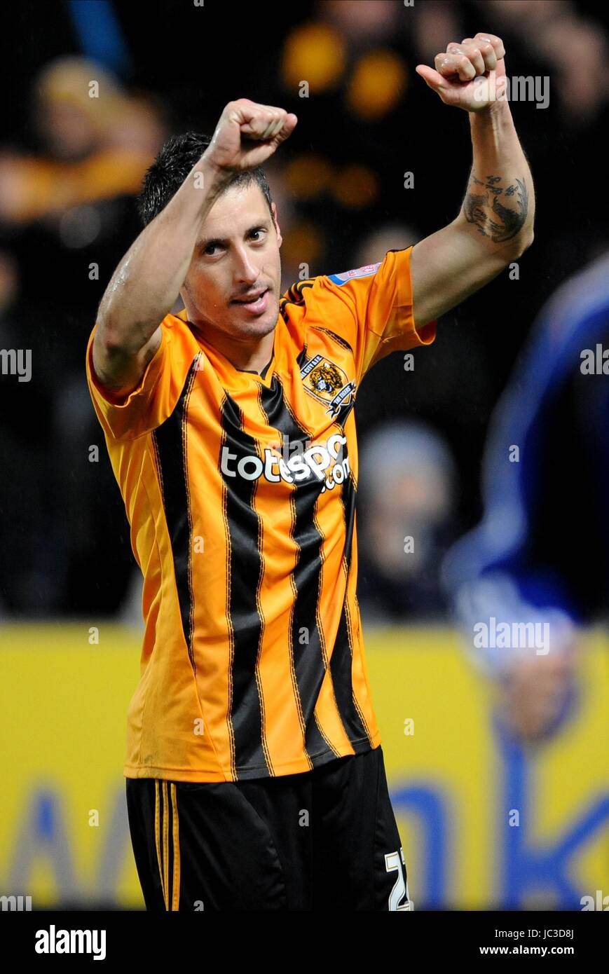 ROBERT KOREN CELEBRATES HULL V IPSWICH HULL V IPSWICH KC STADIUM HULL ...