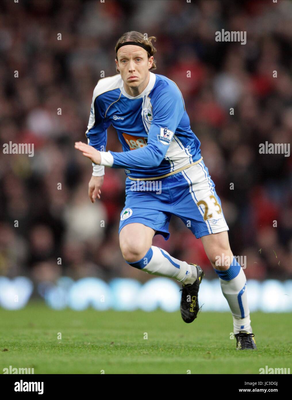 RONNIE STAM WIGAN ATHLETIC FC OLD TRAFFORD MANCHESTER ENGLAND 20 ...