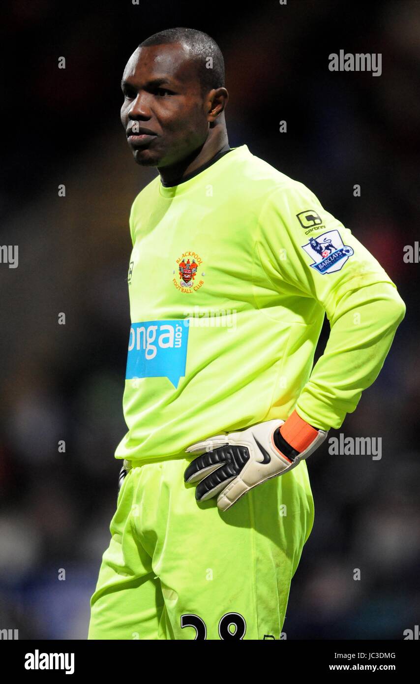 RICHARD KINGSON BLACKPOOL FC BLACKPOOL FC REEBOK STADIUM BOLTON ENGLAND ...