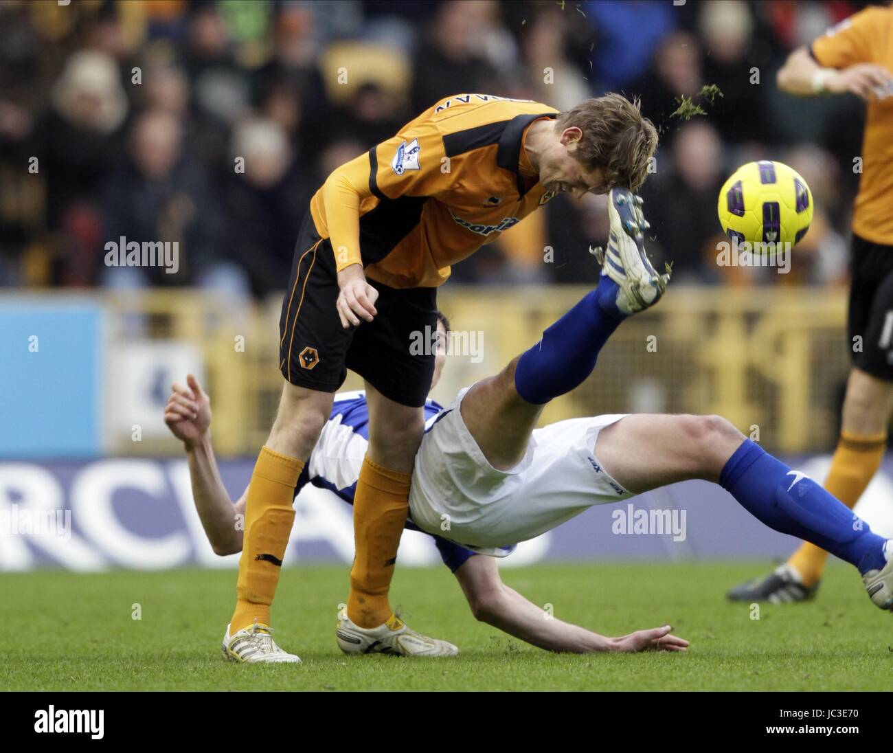 RICHARD STEARMAN IS KICKED IN WOLVES V BIRMINGHAM MOLINEUX STADIUM ...
