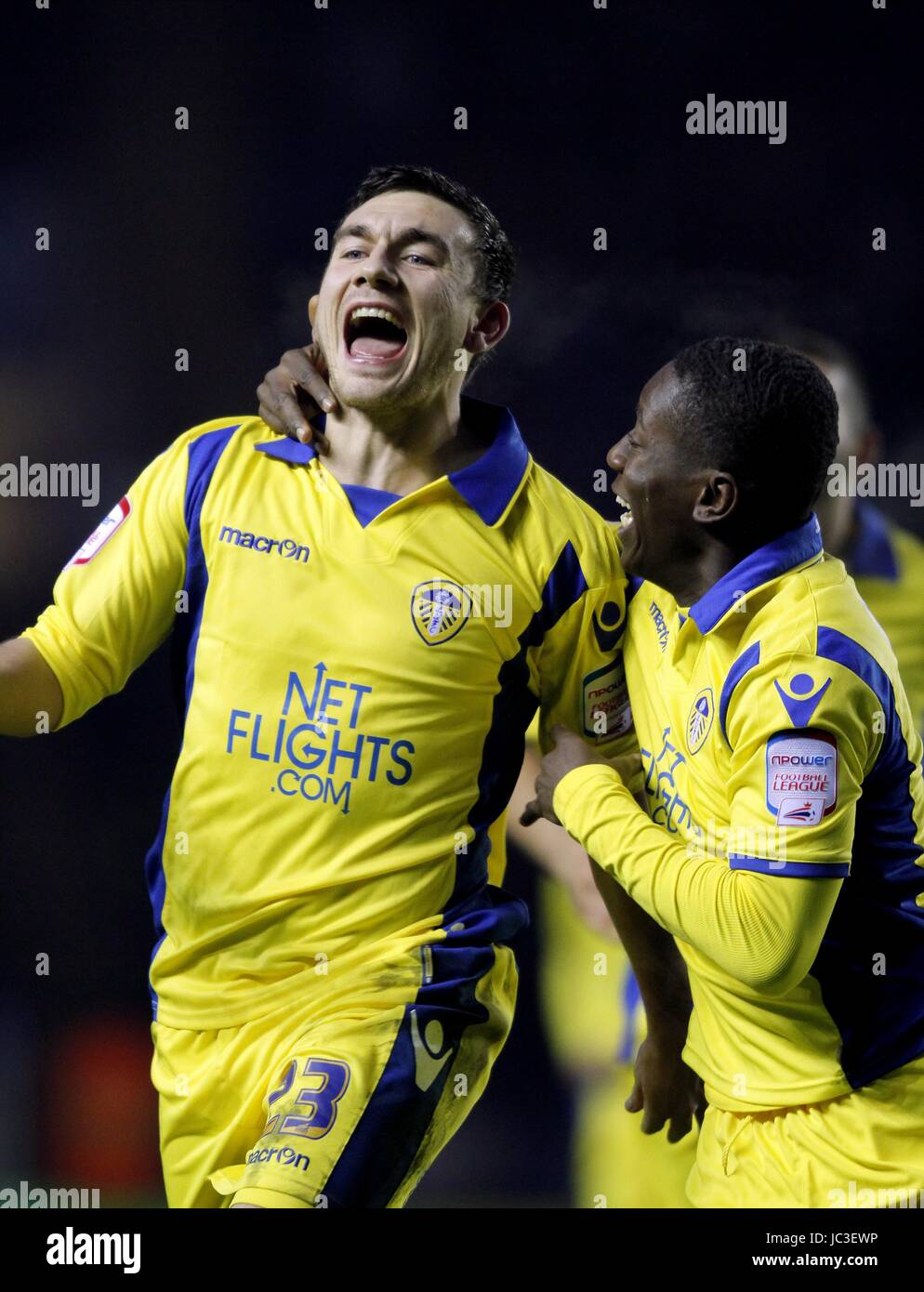 ROBERT SNODGRASS & MAX GRADEL LEICESTER CITY V LEEDS UNITED WALKERS ...