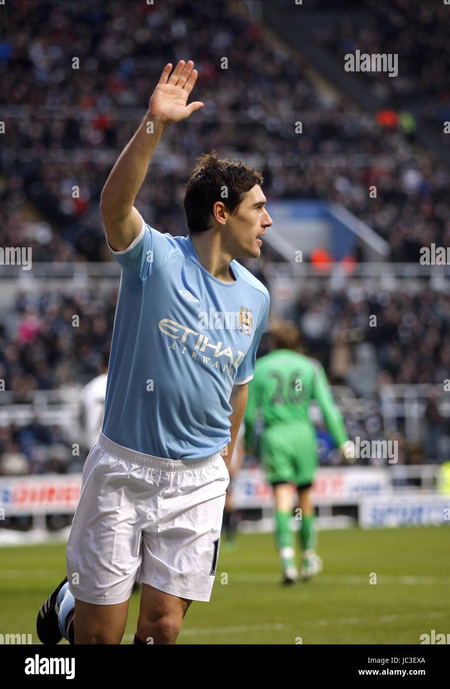 GARETH BARRY CELEBRATES NEWCASTLE UNITED V MANCHESTER ST.JAMES PARK ...