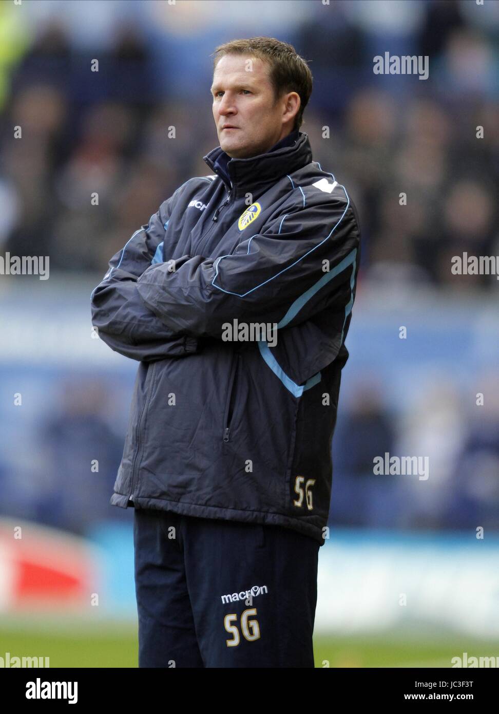 SIMON GRAYSON LEEDS UNITED MANAGER LEEDS UNITED MANAGER WALKERS STADIUM ...