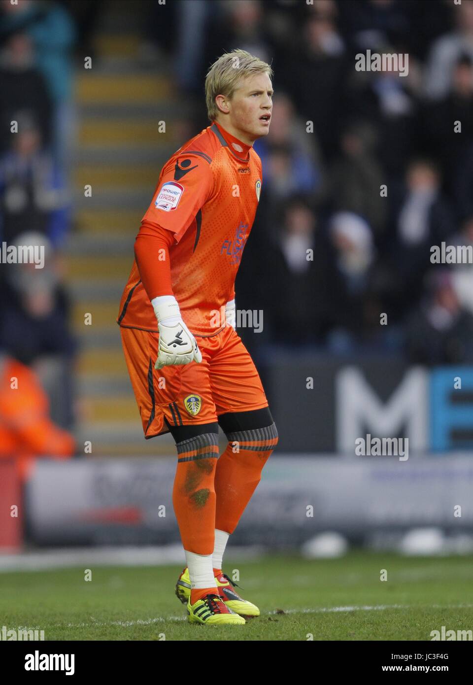KASPER SCHMEICHEL LEEDS UNITED FC LEEDS UNITED FC WALKERS STADIUM ...