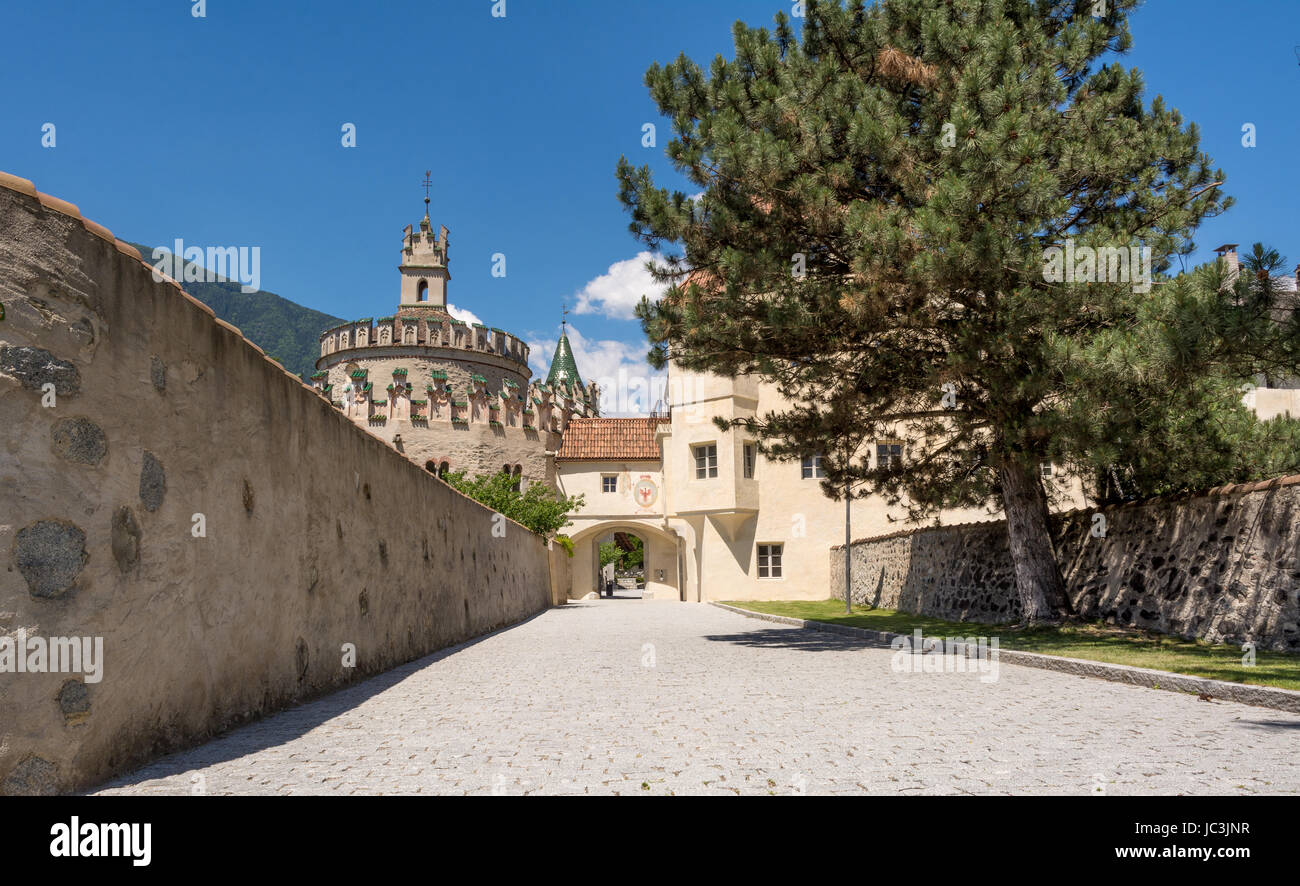 Abbey of Novacella ( Abbazia di Novacella - Kloster Neustift) - the ...
