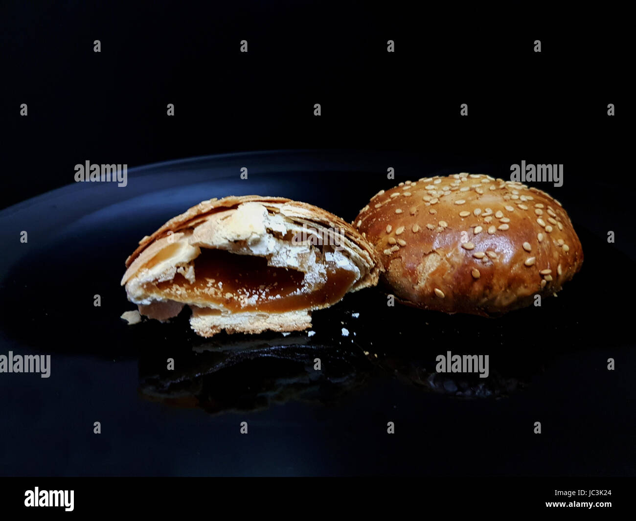 Heong Peah Biscuit Stock Photo - Alamy