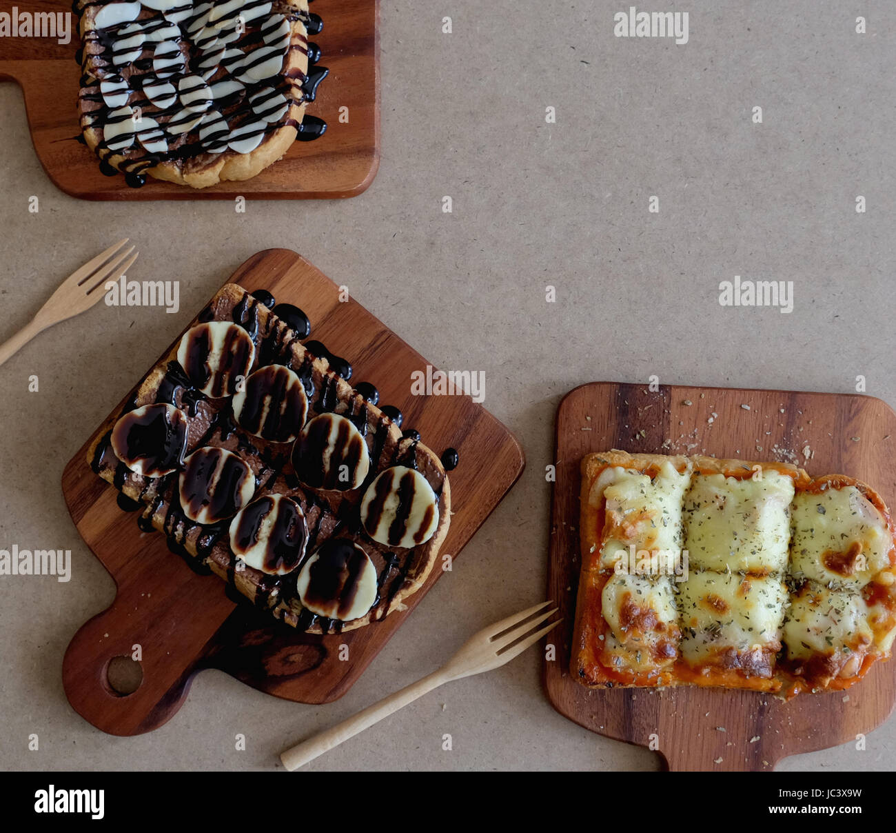breakfast toast, Pizza toasted bread, bananas chocolate toasted bread ...