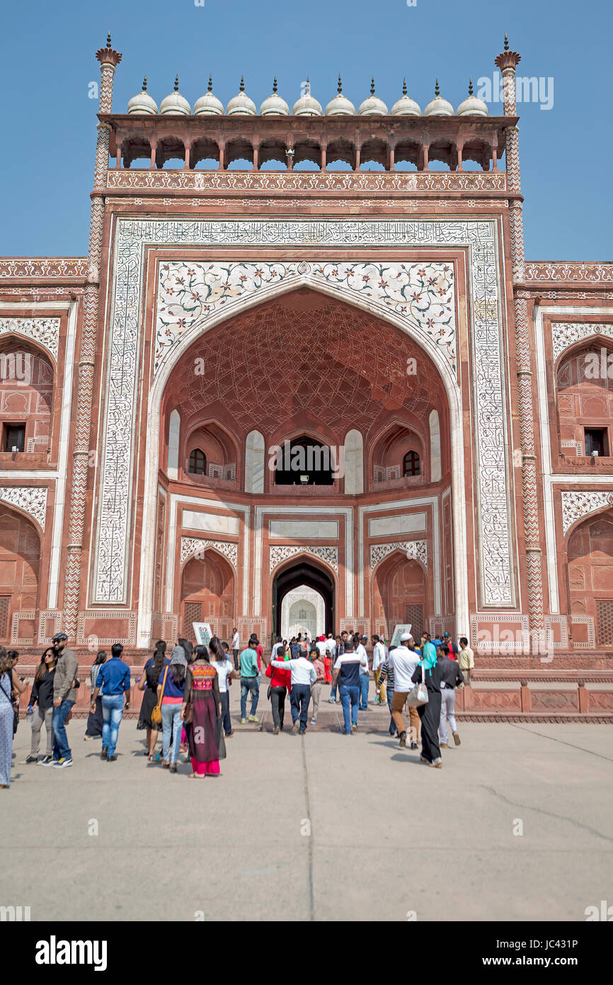 Great gate taj mahal royal agra ancient iconic marble mausoleum mughal ...