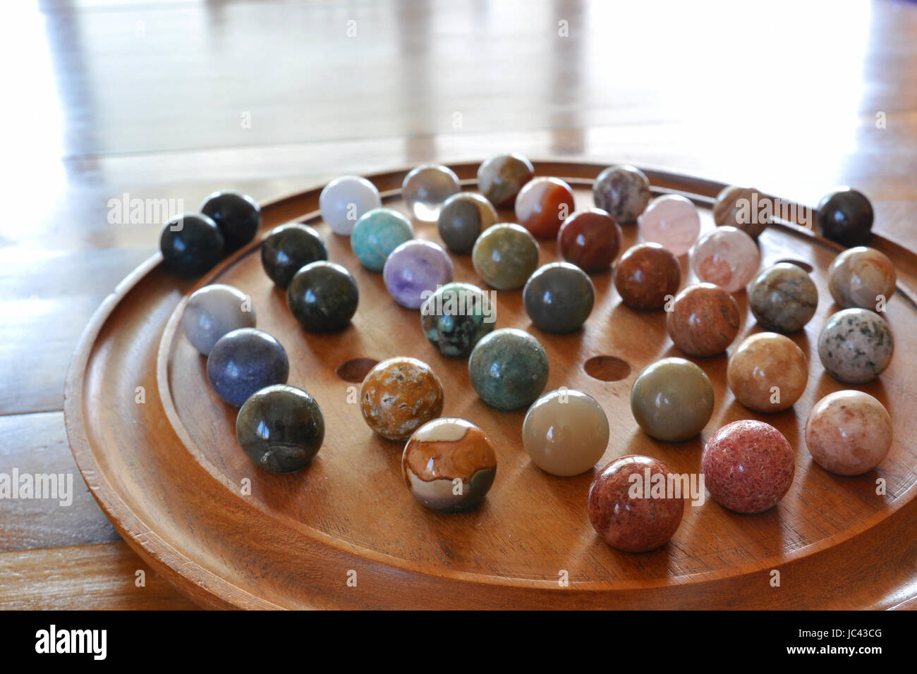 Solitaire puzzle hi-res stock photography and images - Alamy