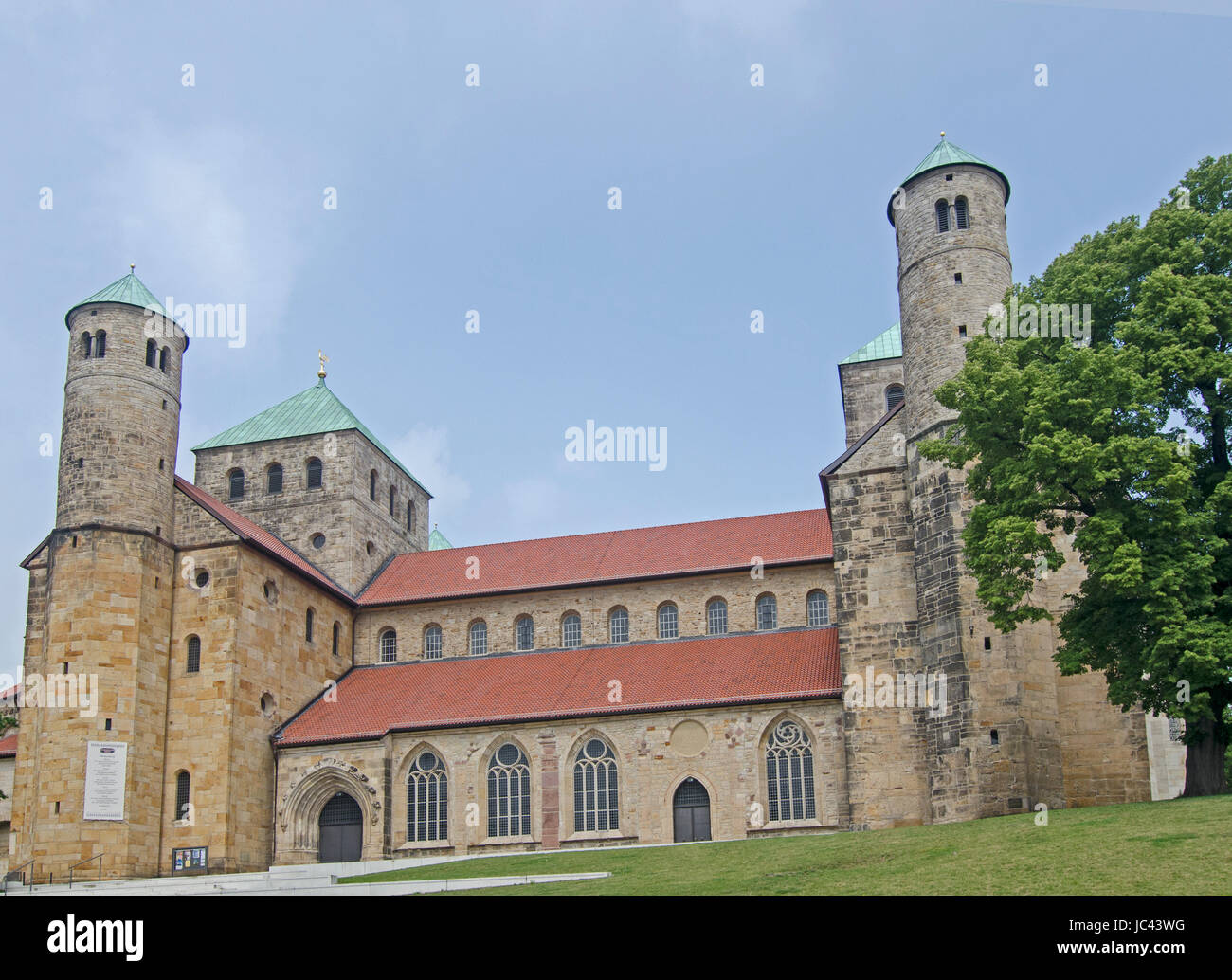 Michaeliskirche Hildesheim High Resolution Stock Photography and Images ...