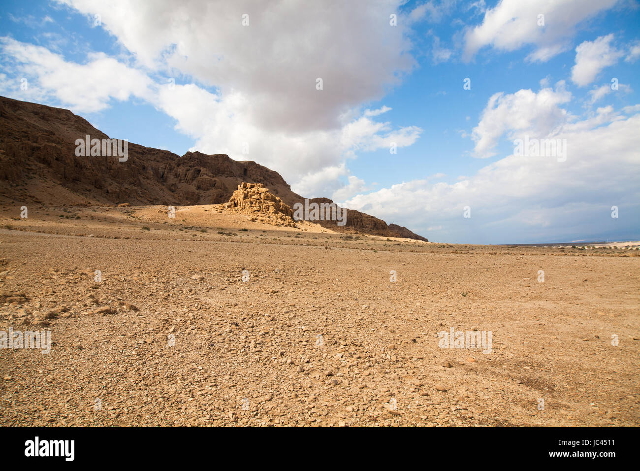 Desert landscape close to the dead sea, Israel Stock Photo - Alamy