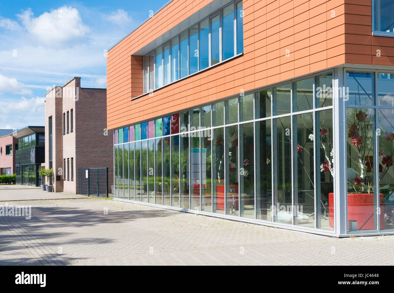 exterior of a modern small office building Stock Photo - Alamy