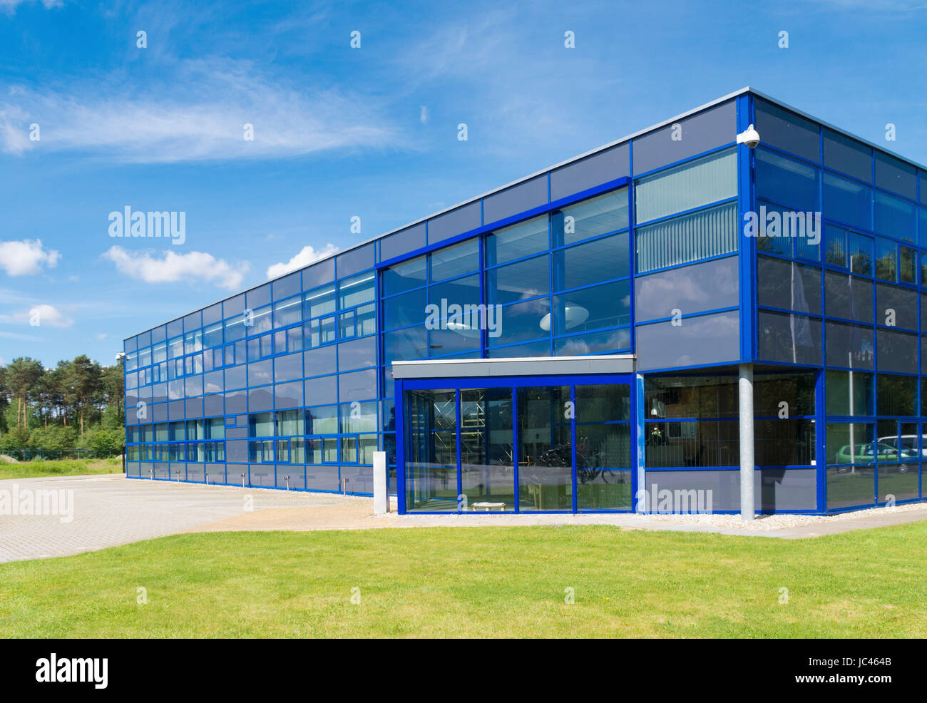 exterior of a modern small office building Stock Photo - Alamy