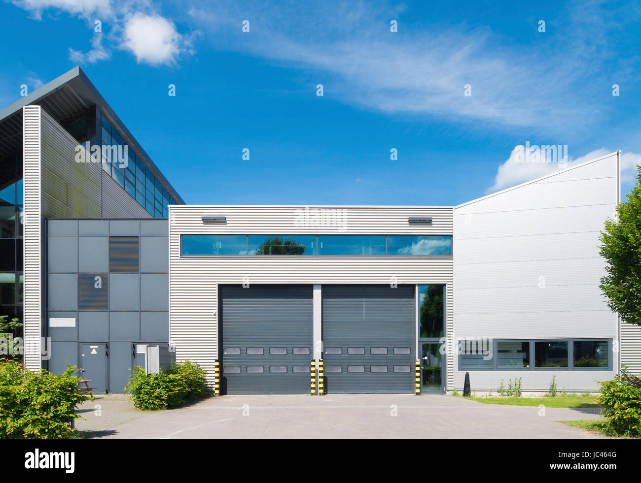 Industrial roller shutter doors hi-res stock photography and images - Alamy