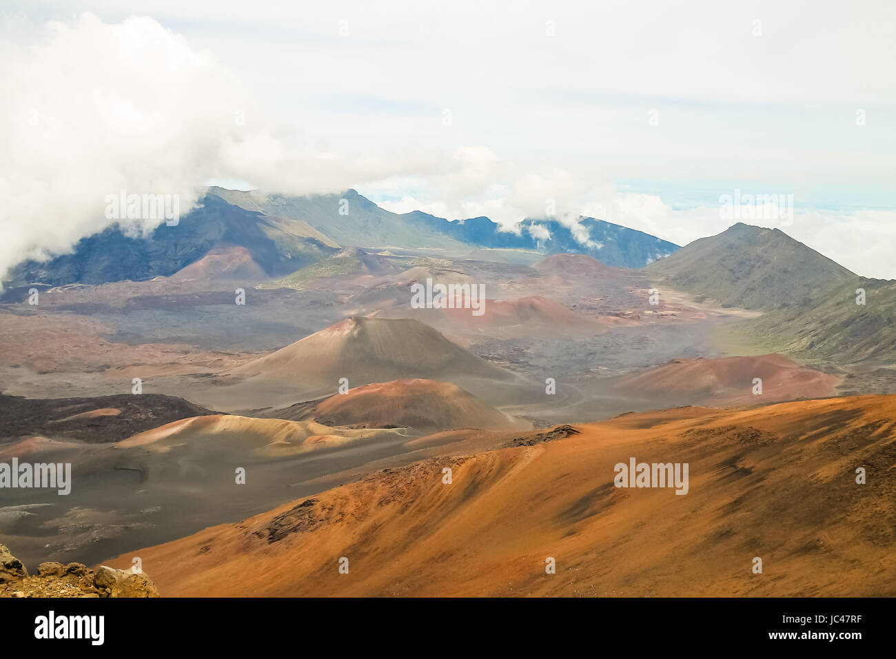 Beautiful daytime view of the Mount Haleakala crater in Maui, Hawaii ...