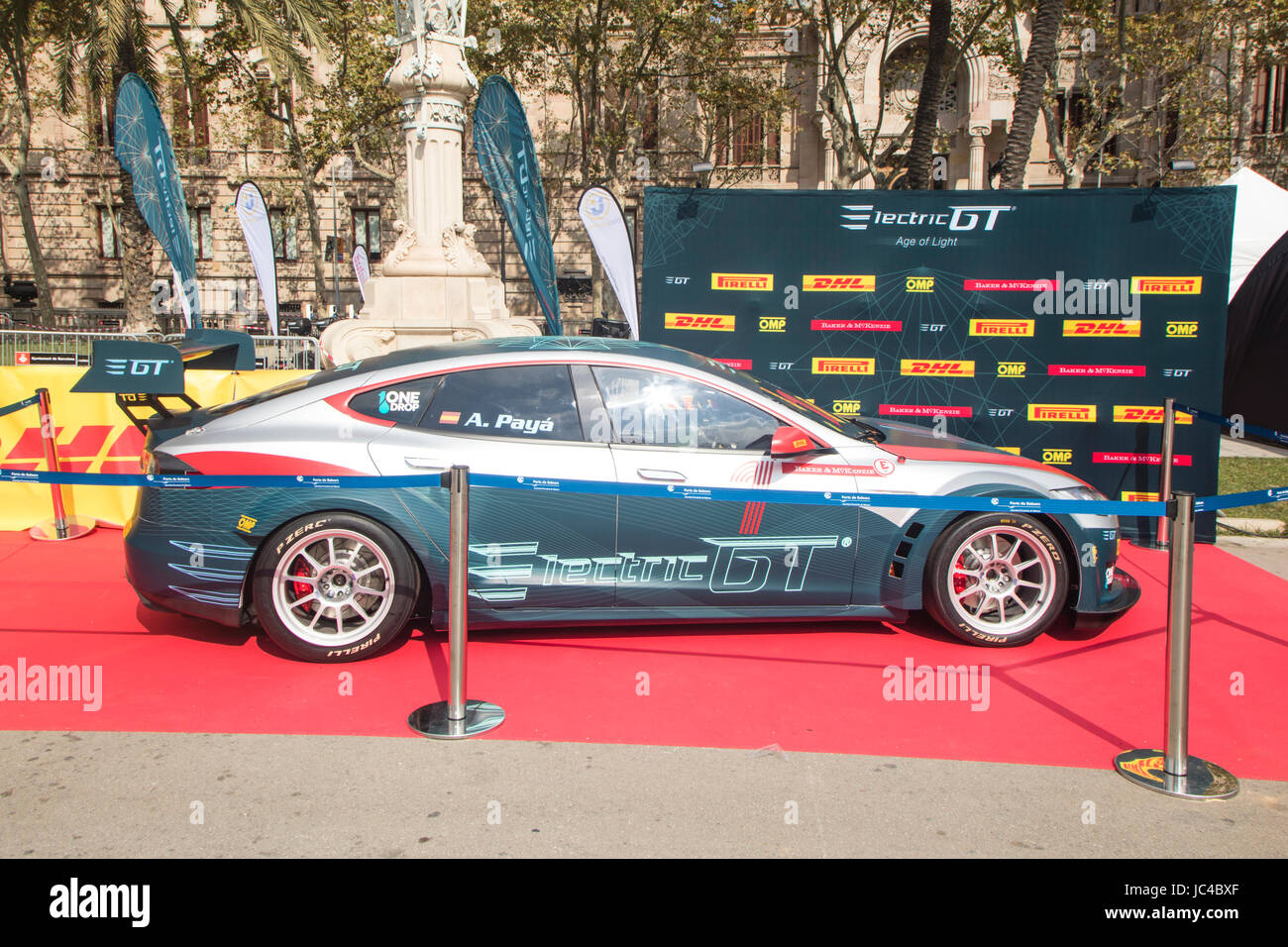 Electric vehicle showcase hi-res stock photography and images - Alamy