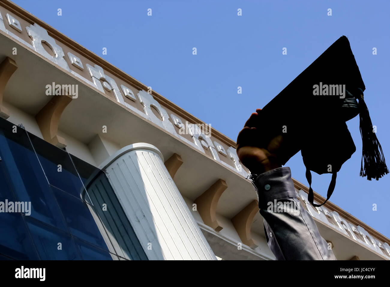 Graduate student reese graduation cap Stock Photo - Alamy