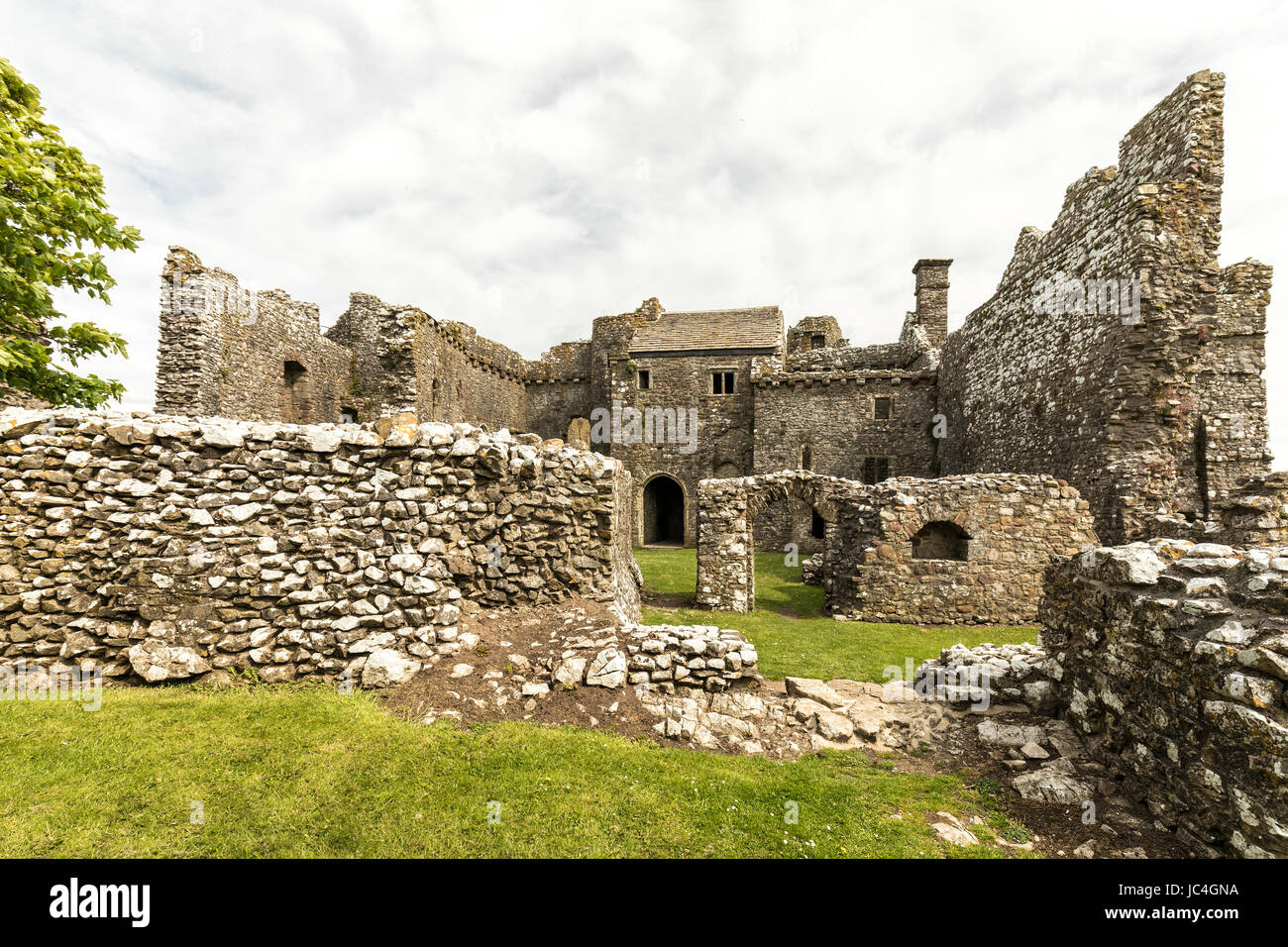 14th century manor house hi-res stock photography and images - Alamy
