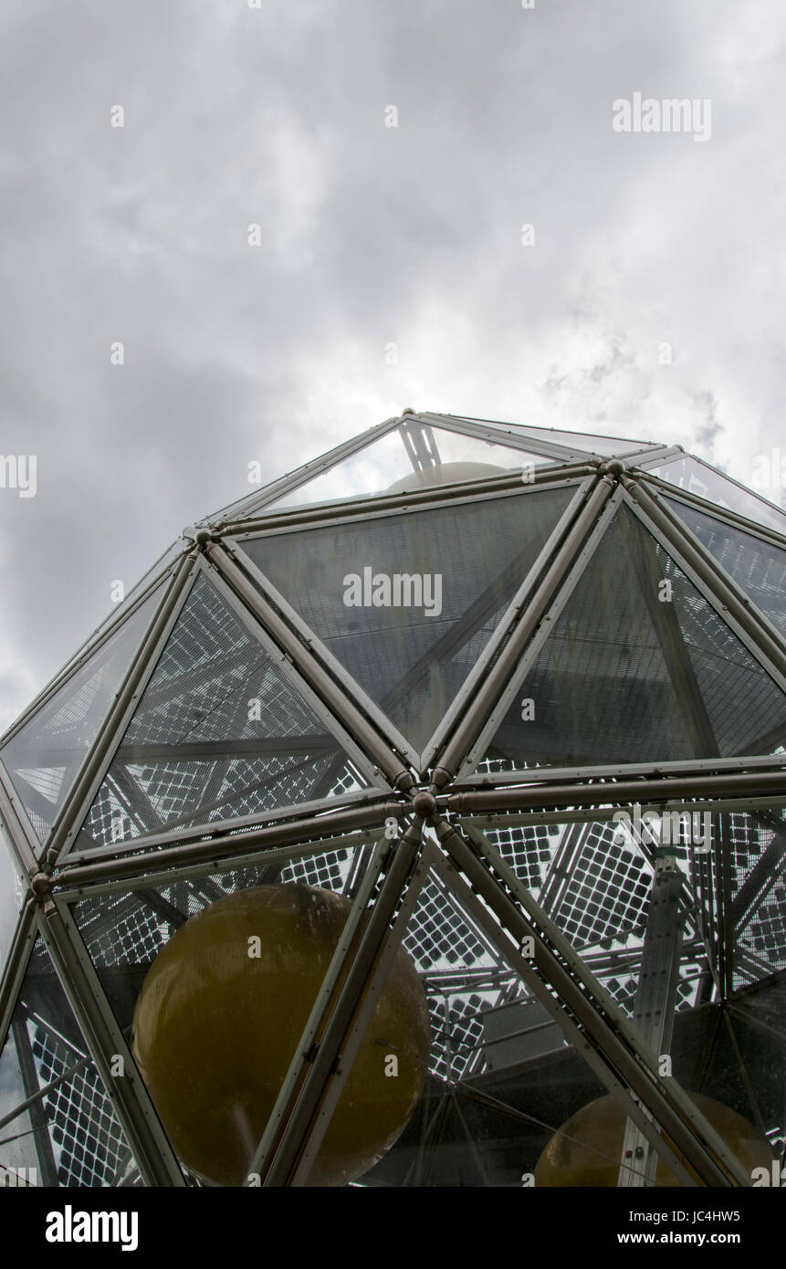 Icosahedron figure hi-res stock photography and images - Alamy